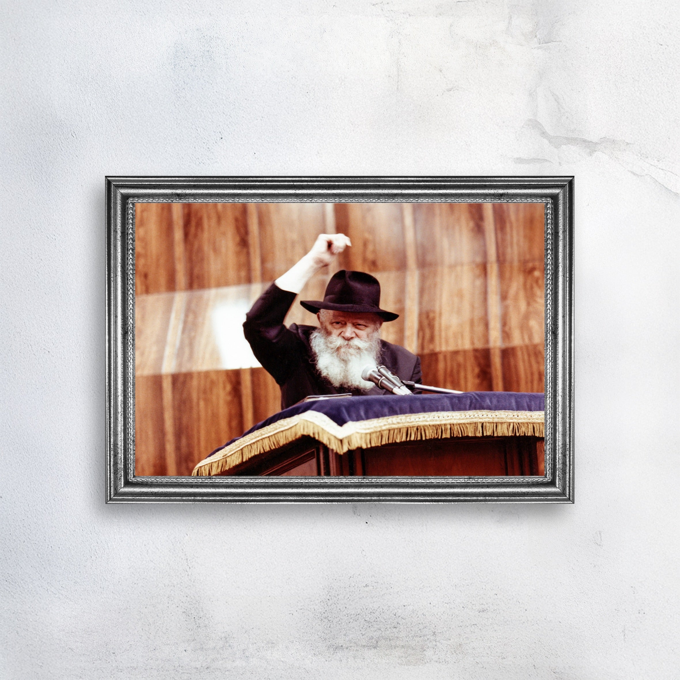The Rebbe Encourages #786 – PictuRebbe
